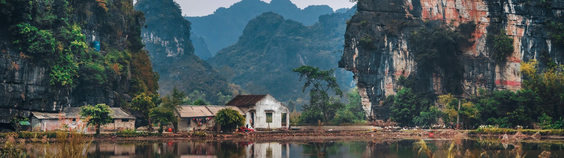 Travel to Vietnam | Nativics.com